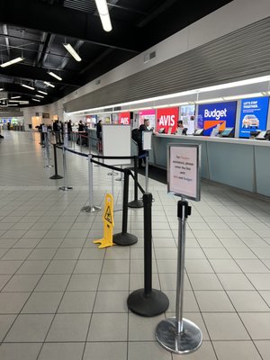 OAKLAND INTERNATIONAL AIRPORT - RENTAL CAR CENTER - 56 Photos & 162 ...