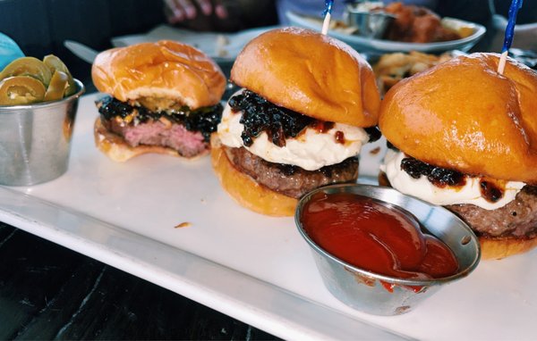 LITTLE PUB - Updated August 2024 - 241 Photos & 165 Reviews - 10 ...