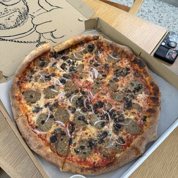 DANNY BOY’S FAMOUS ORIGINAL PIZZERIA - Updated September 2024 - 374 ...