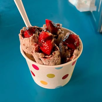 MOMAS ARTISANAL ICE CREAM - Updated January 2026 - 15 Photos & 18 ...