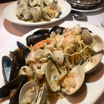 RAGAZZI ITALIAN RESTAURANT - Updated August 2024 - 532 Photos & 547 ...