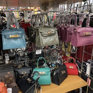 TIDDIES SHACK - 13 Photos - 8825 Solon Rd, Houston, Texas - Shoe Stores ...