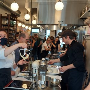 BALTIMORE CHEF SHOP - 327 Photos & 115 Reviews - Cooking Schools - 807 ...