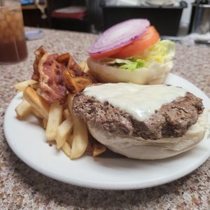 BEACON 443 RESTAURANT - 13 Photos & 65 Reviews - 35 Blakeslee Boulevard ...