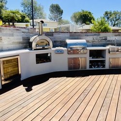 LA DECKS - 572 Photos & 97 Reviews - 10880 Wilshire Blvd, Los Angeles ...