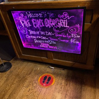 PIKE PLACE BAR & GRILL - Updated July 2024 - 305 Photos & 548 Reviews ...