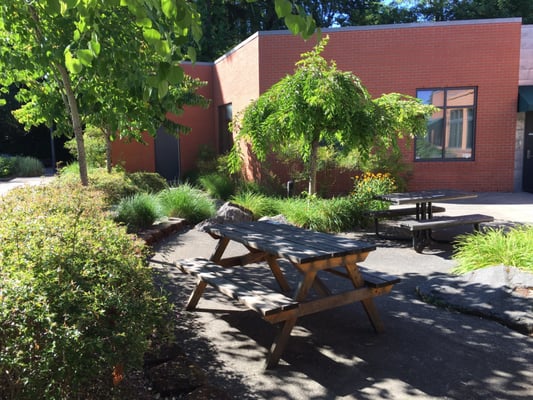 WEST LINN PUBLIC LIBRARY - Updated December 2025 - 47 Photos & 10 ...