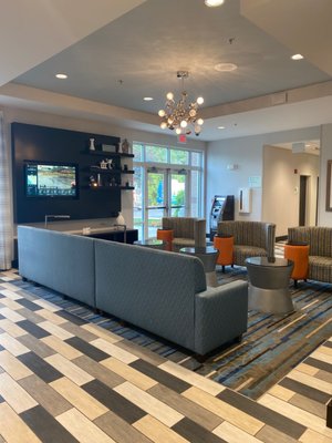 HOLIDAY INN INDIANAPOLIS AIRPORT - Updated July 2025 - 67 Photos & 46 ...