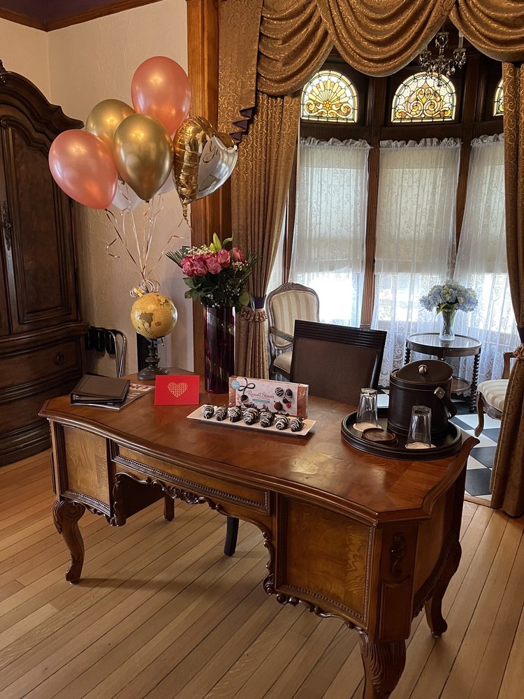 THE PATTERSON INN - 96 Photos & 49 Reviews - 420 East 11th Ave, Denver ...