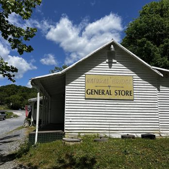 NATURAL BRIDGE GENERAL STORE AND NATTY B CAFE - Updated October 2025 ...
