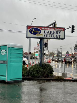 FRANZ BAKERY - Updated October 2025 - 10 Photos - 946 Waverly Dr SE ...