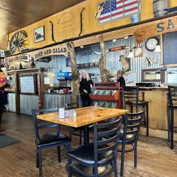 DESCANSO JUNCTION RESTAURANT - Updated January 2026 - 322 Photos & 399 ...