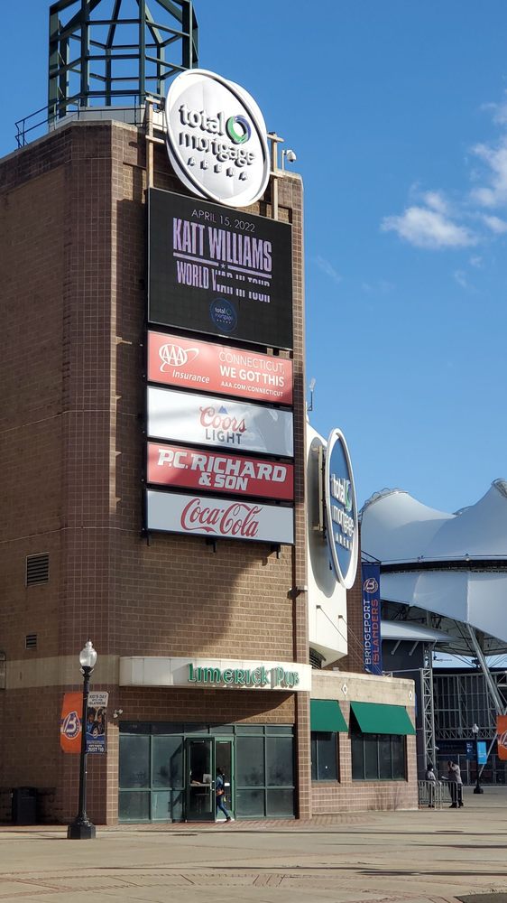 TOTAL MORTGAGE ARENA - Updated July 2024 - 39 Photos & 11 Reviews - 600 ...