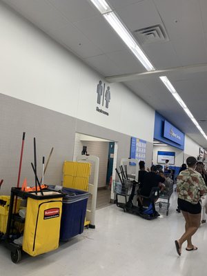 WALMART SUPERCENTER - 237 Photos & 379 Reviews - 77 Green Acres Rd ...