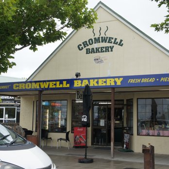 CROMWELL BAKERY - Updated July 2025 - 11 Photos - 73 The Mall, Cromwell ...
