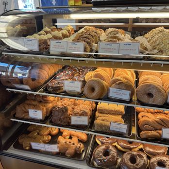 SLUYS POULSBO BAKERY - Updated November 2024 - 1031 Photos & 902 ...
