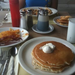 CHRIS’ PANCAKE & DINING - Updated July 2025 - 342 Photos & 500 Reviews ...