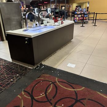 AMC MAPLE RIDGE 8 - Updated September 2025 - 130 Photos & 175 Reviews ...