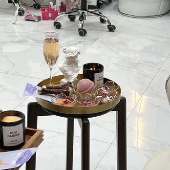 NAIL LAB - Updated December 2025 - 146 Photos & 53 Reviews - 9414 Falls ...