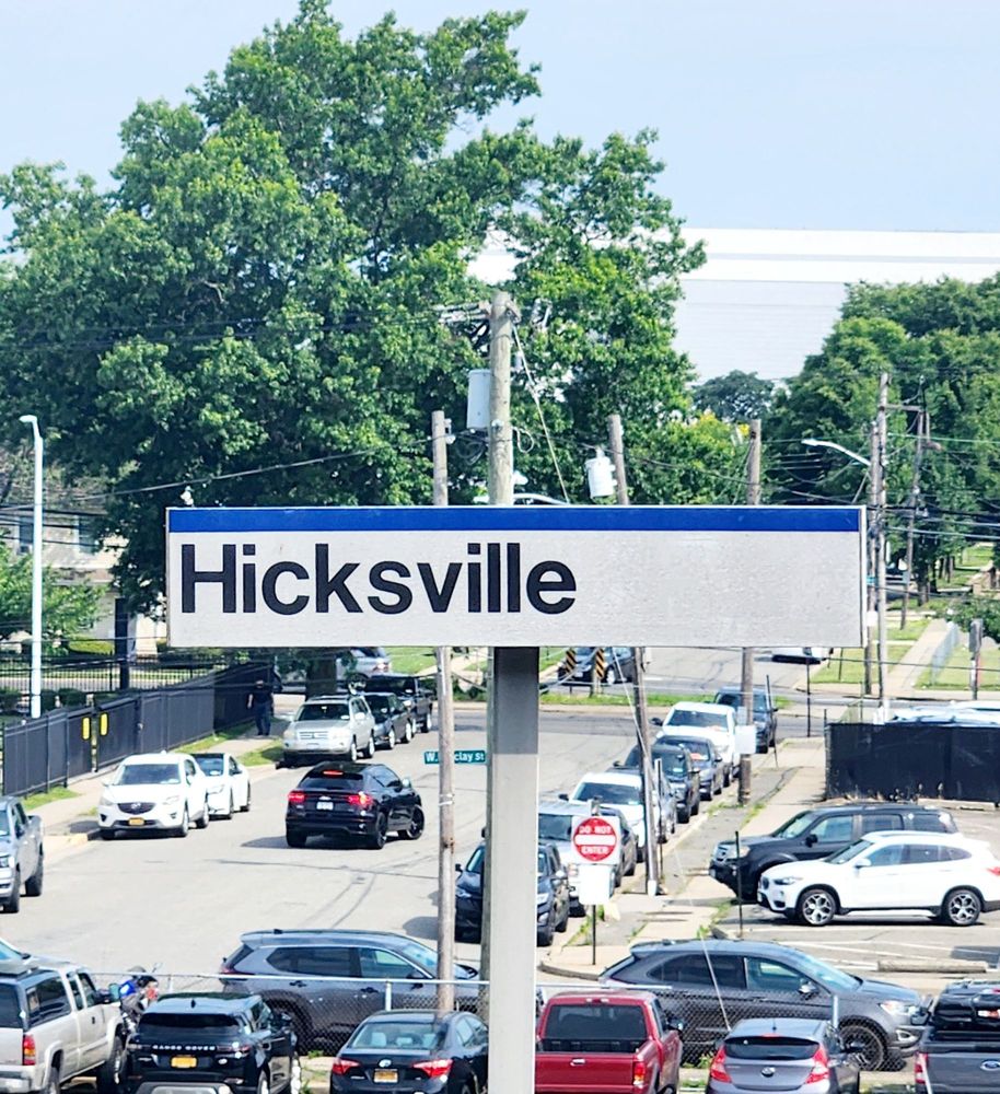 LIRR - HICKSVILLE STATION - Updated July 2025 - 73 Photos & 61 Reviews ...