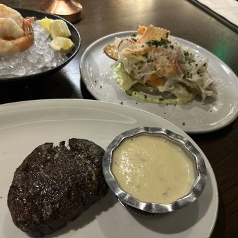 THE VAULT STEAKHOUSE - Updated November 2024 - 286 Photos & 74 Reviews ...
