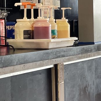 WINGHUB & QTEA - Updated December 2025 - 31 Photos - 2701 S Olive St ...