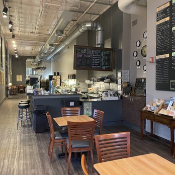 UN MUNDO CAFE - Updated December 2025 - 90 Photos & 83 Reviews - 117 S ...