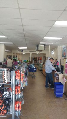 GOODWILL - SANTA CRUZ - Updated October 2025 - 21 Photos & 55 Reviews ...