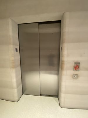 APPLE LENOX SQUARE - Updated December 2025 - 89 Photos & 312 Reviews ...