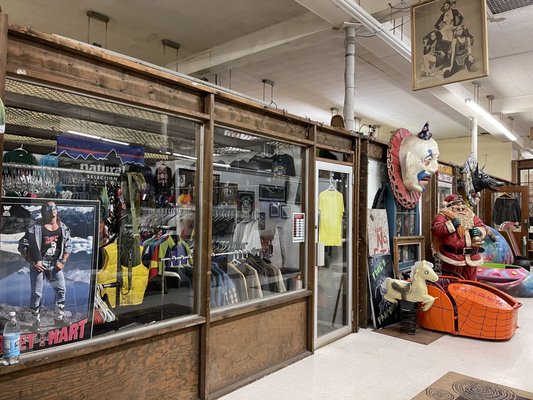 MANCHESTER MALL - Updated February 2025 - 240 Photos - 811 Main St ...