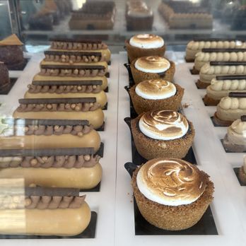 DAMN GOOD SWEETS - Updated August 2025 - 83 Photos & 34 Reviews - 8854 ...