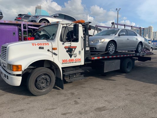 FOX TOWING - Updated October 2025 - 34 Photos - 2309 SW 60th Way, West ...