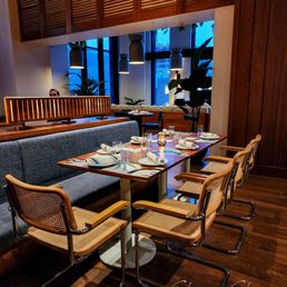 LULU BAR - Updated September 2025 - 283 Photos & 55 Reviews - 427 ...