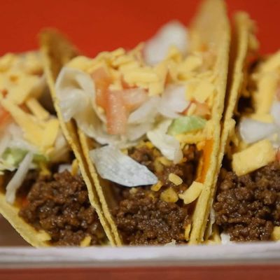 MILLHEIM HOTEL - Updated January 2025 - 18 Photos - 112 W Main St ...