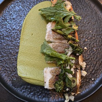 CROWN SHY - Updated January 2025 - 2634 Photos & 670 Reviews - 70 Pine ...