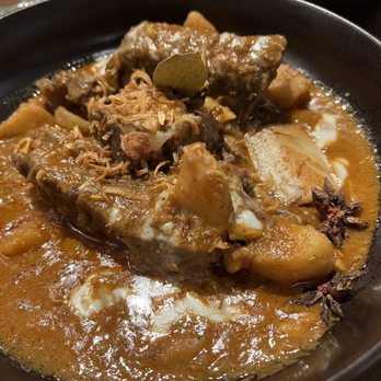 PRANAKHON THAI RESTAURANT - 1336 Photos & 368 Reviews - 88 University ...