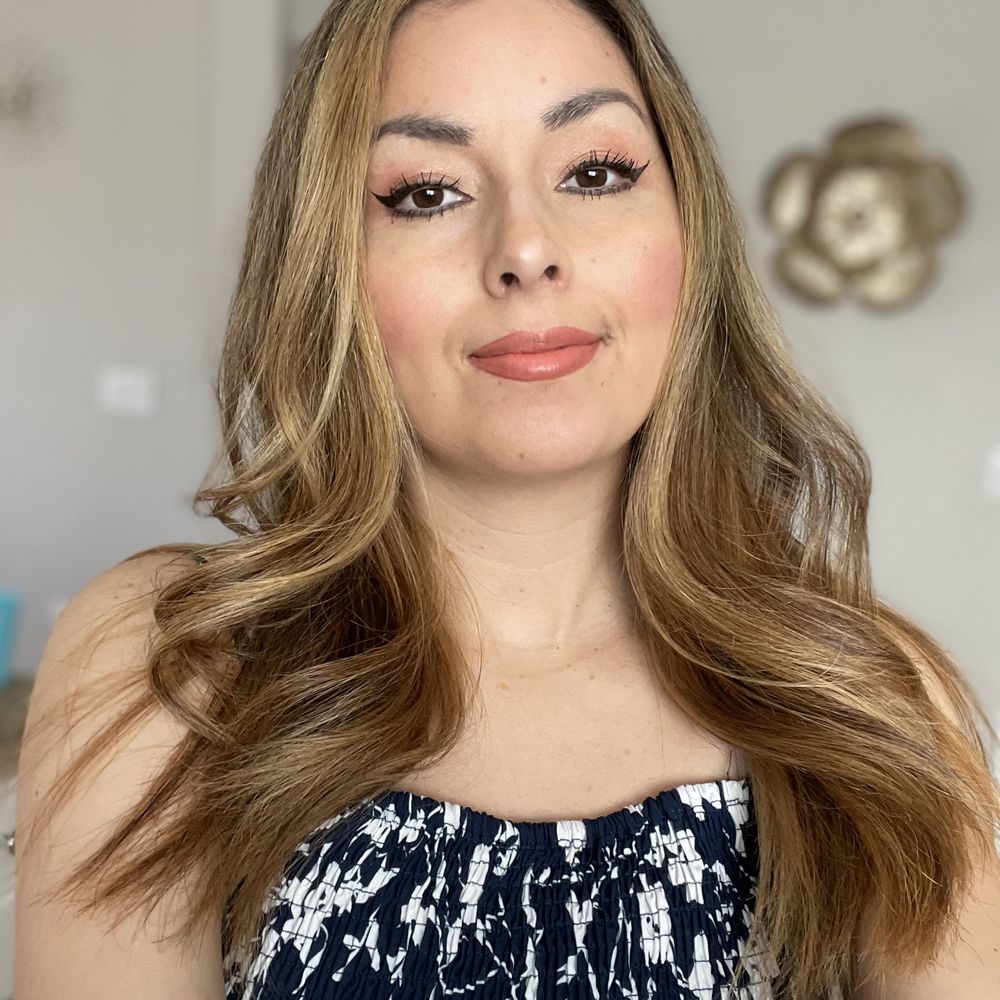 Angela Perrone's Instagram, Twitter & Facebook on IDCrawl