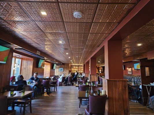 THE TAPROOM - Updated October 2025 - 18 Photos & 13 Reviews - 1 Skytop ...