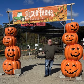 SECOR FARMS - Updated October 2025 - 256 Photos & 83 Reviews - 168 ...