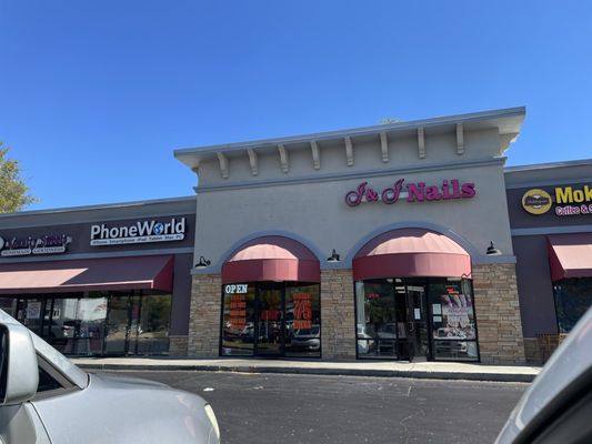 DA FOODIE SPOT - Updated December 2025 - 31 Photos & 16 Reviews - 1861 ...