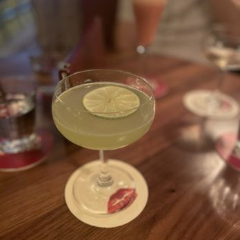 BISOUS - Updated July 2025 - 162 Photos & 76 Reviews - 938 W Fulton ...