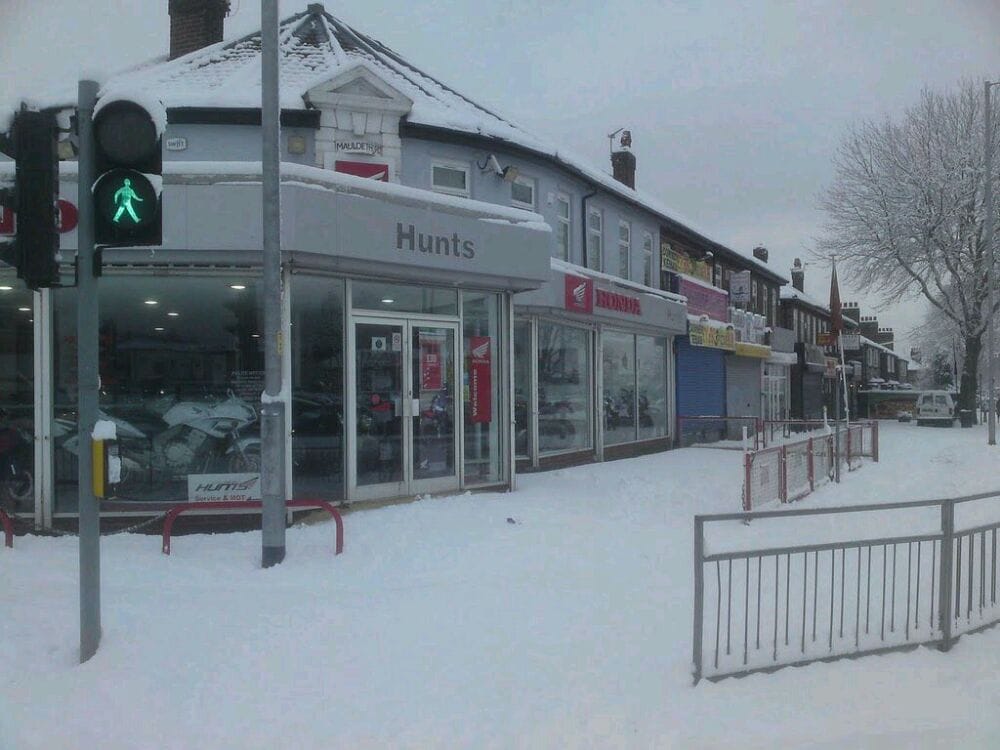 HUNTS CYCLE & MOTOR STORES - Updated December 2024 - 255 Kingsway ...