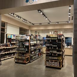 KILAUEA MARKET + CAFE - Updated October 2025 - 218 Photos & 175 Reviews ...