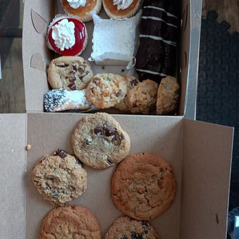 LUCA PASTRY - Updated November 2025 - 72 Photos & 65 Reviews - 3354 ...