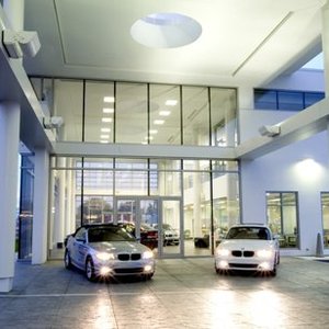 LAND ROVER PEABODY - Updated December 2025 - 28 Photos & 58 Reviews ...