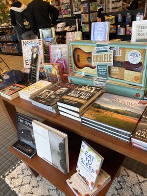 VANDERBILT BOOKSTORE - Bookstore in Nashville, Tennessee at 2501 West ...