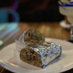 THE BEACON - Updated January 2026 - 83 Photos & 53 Reviews - 2854 ...