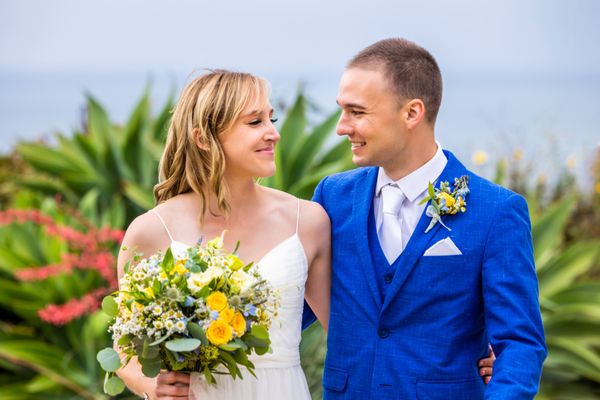 FRANCO’S FLOWERS - Updated September 2025 - 384 Photos & 250 Reviews ...