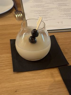 LALA - Updated October 2025 - 217 Photos & 65 Reviews - 1000 The Mall ...