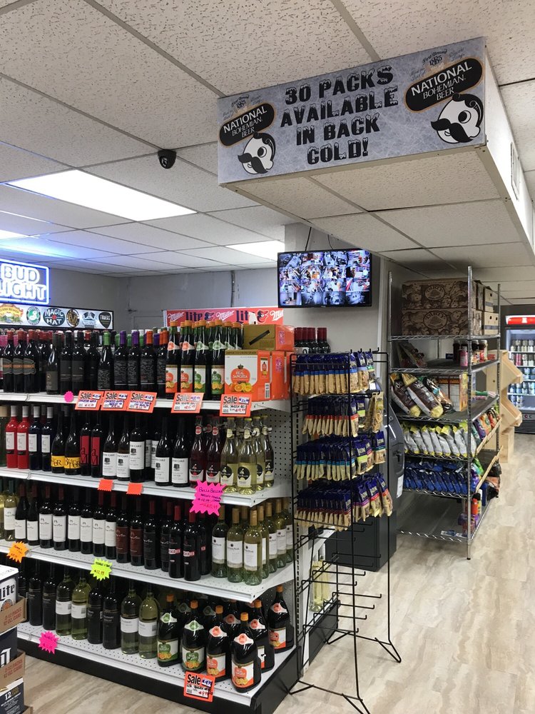 RIDGELY’S MARKET - 29 Photos & 14 Reviews - 631 Washington Blvd ...